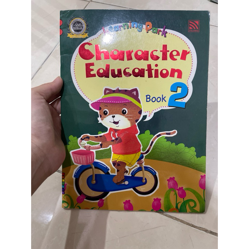 Jual buku character education book 2 bekas | Shopee Indonesia
