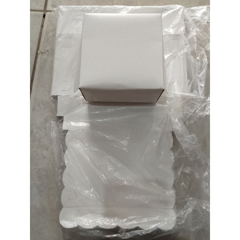 Jual Kotak snack putih ukuran mini | Shopee Indonesia