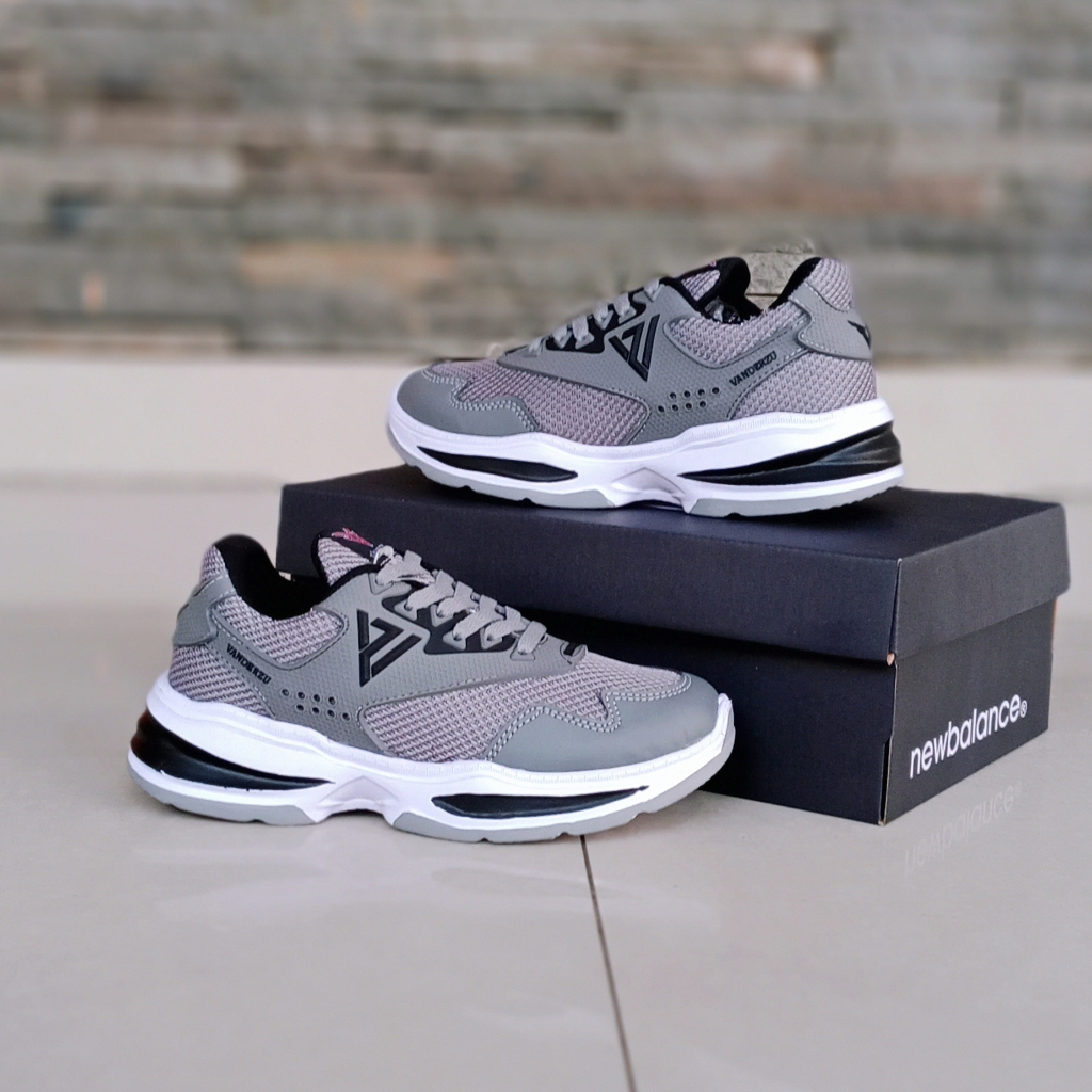 Jual Sepatu Sneakers Olah Raga Lari Anak Sepatu Running Unisex Abu ...