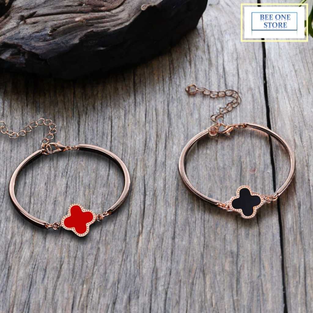Jual BEE ONE - Gelang Wanita Daun Semanggi Cantik Dan Elegan Gelang ...