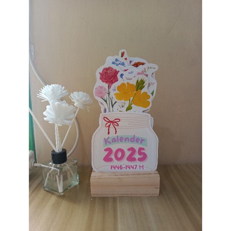 Jual Kalender Meja Aesthetic Tema Bunga | flower calender 2025 | Shopee ...