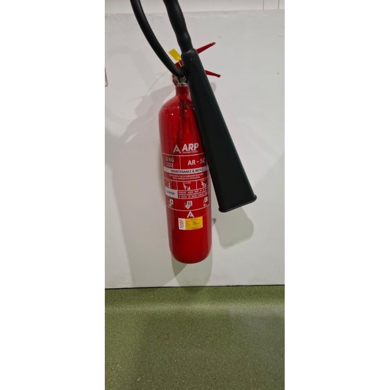 Jual ARP Fire Extinguisher APAR CO2 3 dan 5 KG | Shopee Indonesia