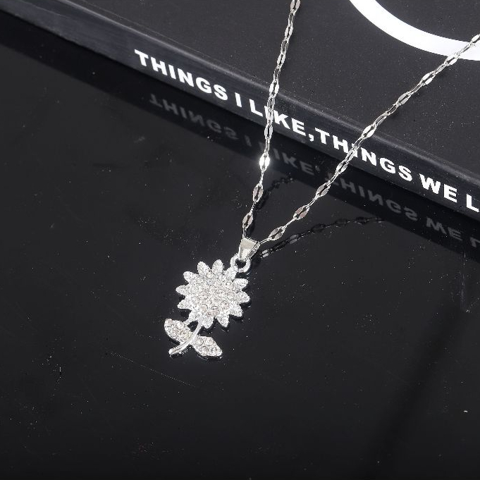 Jual Kalung Titanium 18K Liontin Bunga Matahari bernama Tari untuk Kado ...