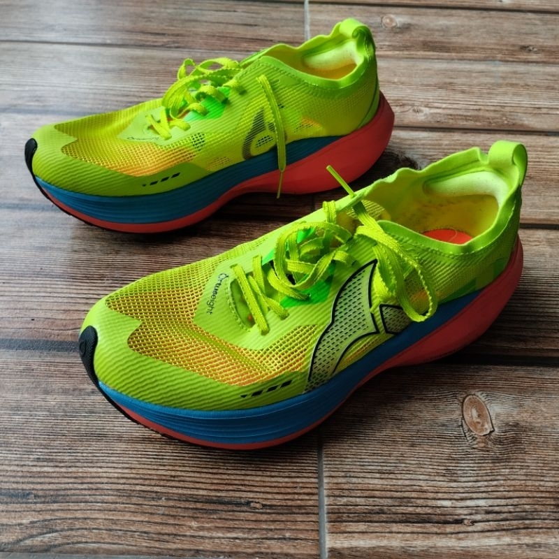 Jual Sepatu Lari Ortuseight Hyperglide 3.0 (Preloved) | Shopee Indonesia