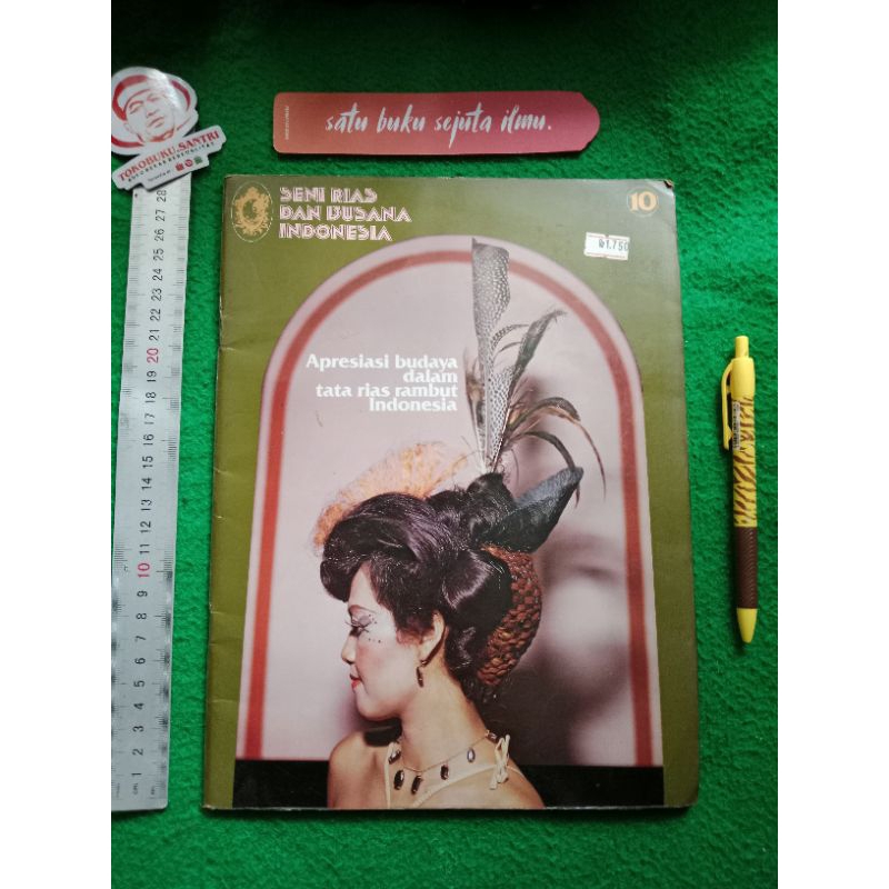Jual Buku Apresiasi Budaya dalam Tata Rias Rambut Indonesia by PT ...