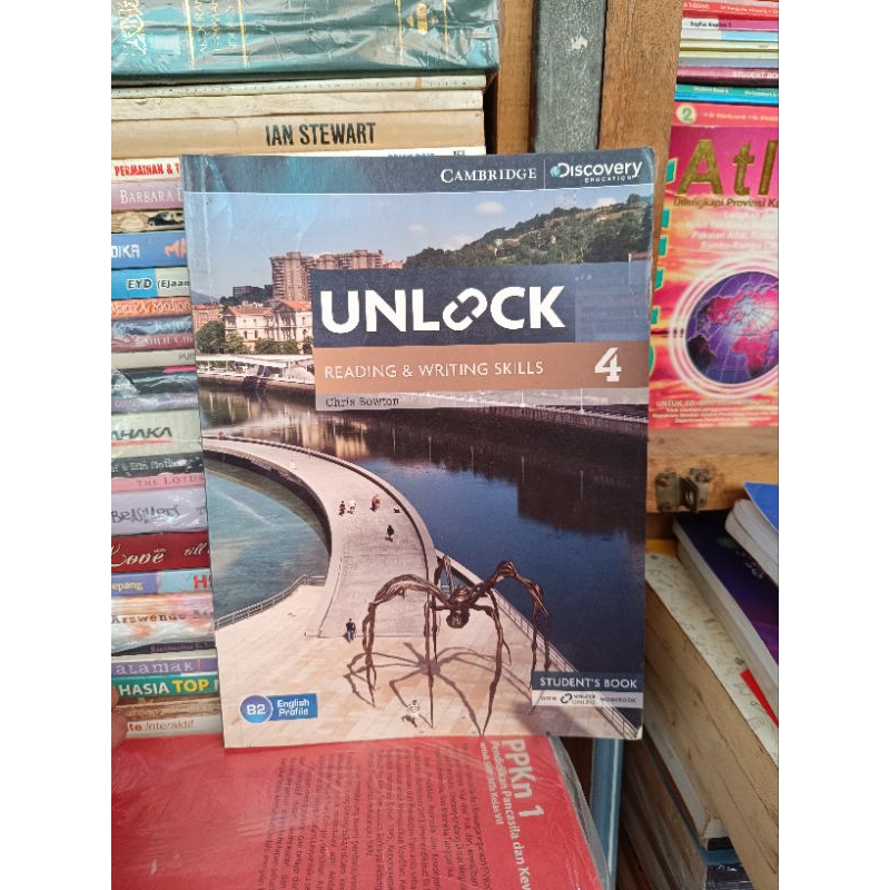 Jual Unlock 4. reading & writing skills. students book B2 | Shopee ...