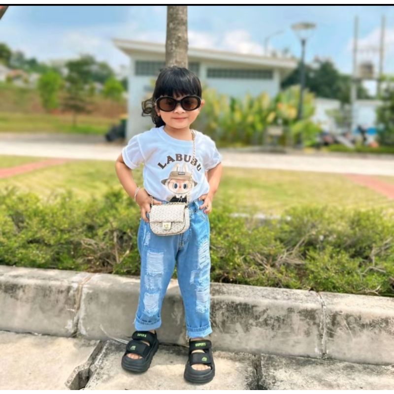 Jual SETELAN VIRAL CELANA SOBEK DAN BAJU LABUBU ANAK USIA 1-7 TAHUN ...