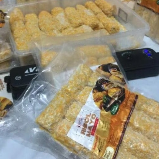 Jual RISOL MAYO AYAM ISIAN SUIR DAN SOSIS | Shopee Indonesia
