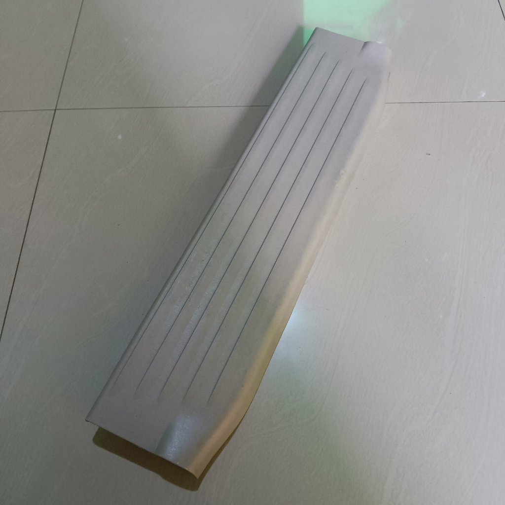 Jual Scuffplate / Pijakan Kaki Depan Innova 2005-2015 ( Kanan ...