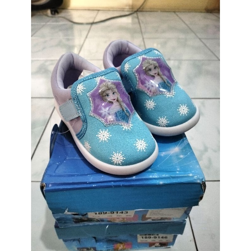 Jual Sepatu Bubble Gummers Frozen | Shopee Indonesia