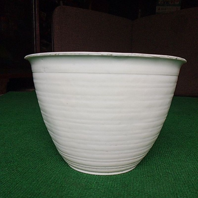 Jual POT BUNGA PUTIH 30 KEONG | Shopee Indonesia