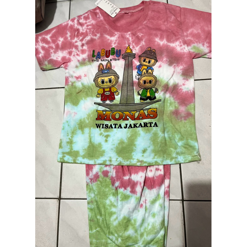 Jual St. Stelan Tye dye | Tie dye Labubu Picnic Jakarta Monas Wisata ...
