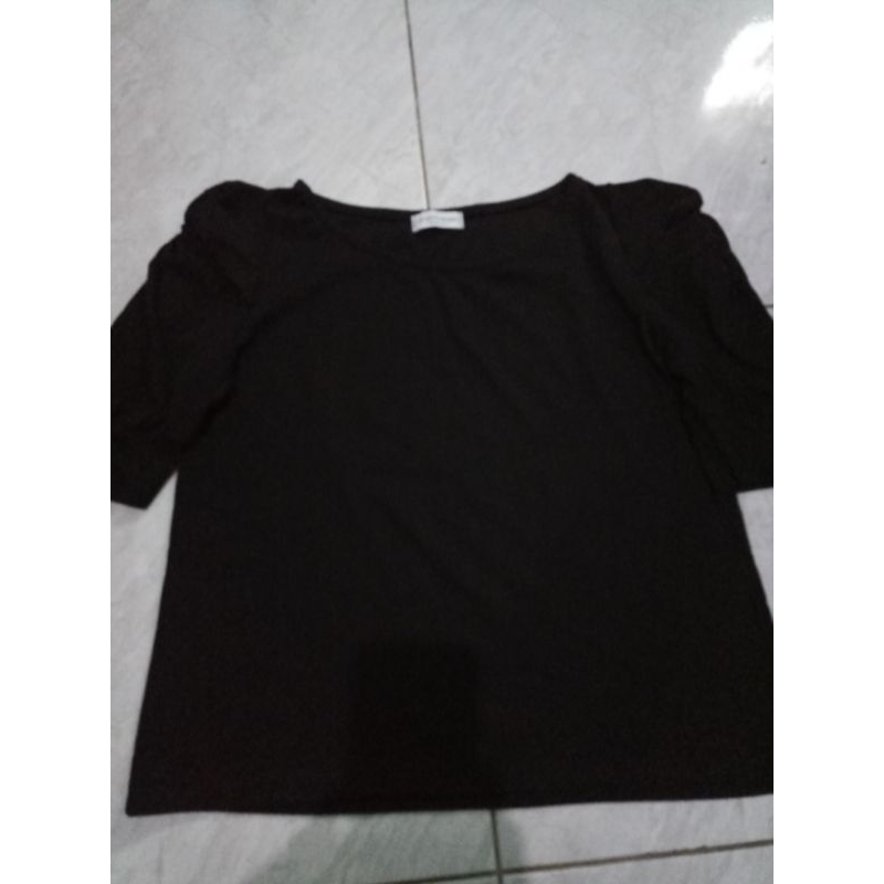 Jual Atasan Giant basic korea hitam | Shopee Indonesia