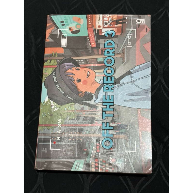 Jual buku preloved off the record 3 ria sw | Shopee Indonesia