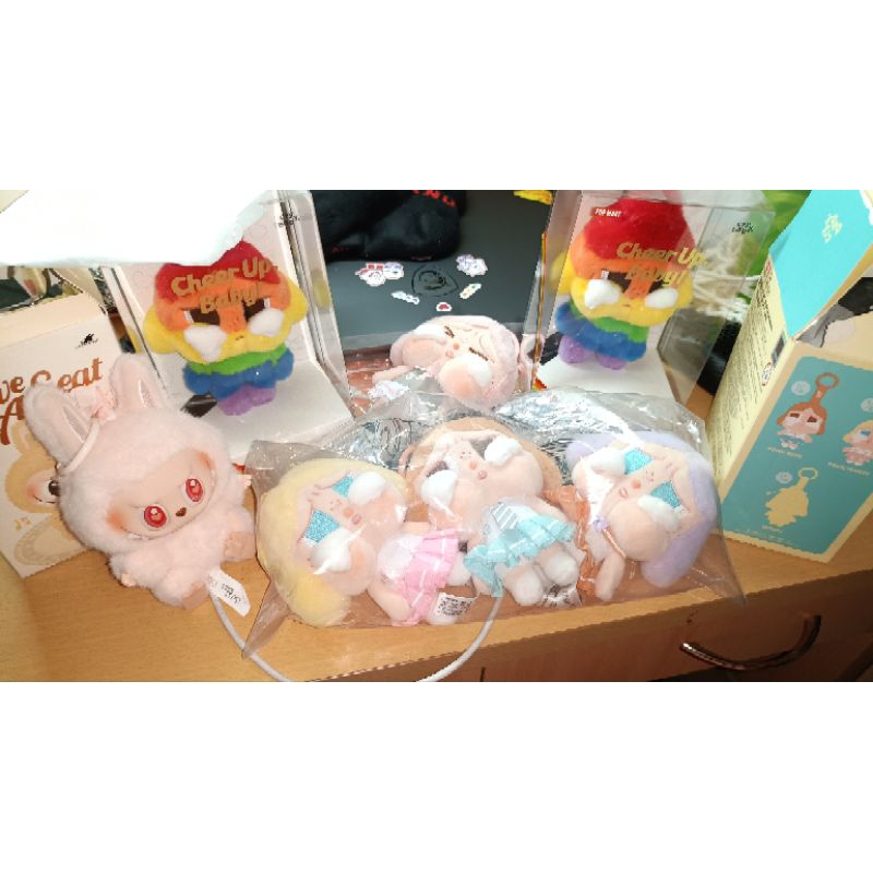 Jual Labubu Have a Seat Cry Baby Pendant Pride Sunset Concert | Shopee ...