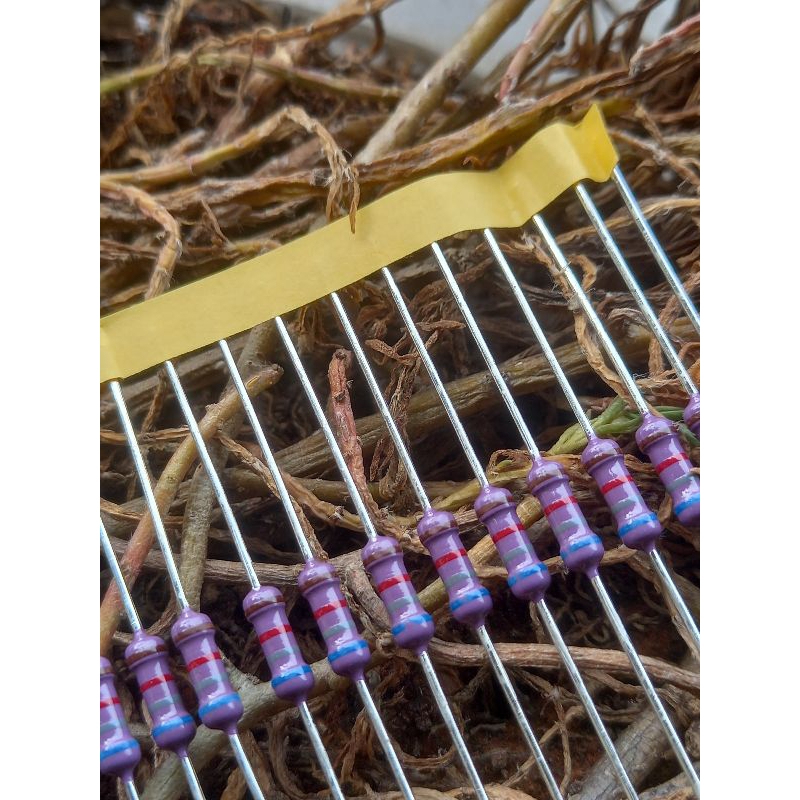 Jual resistor 6k8 ohm unggu 1/2wat zero harga untuk 50pc | Shopee Indonesia