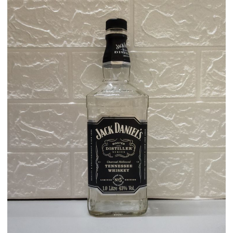 Jual Botol Kosong Jack Daniels Master Distiller No.5 1Liter | Shopee ...