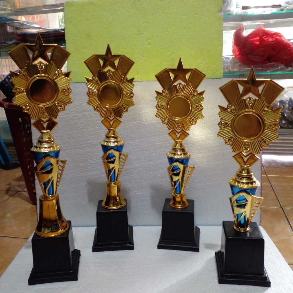 Jual Piala Lomba Juara 1 2 3 4 (N0.01 BODY BIRU RASER) "costum" FREE ...