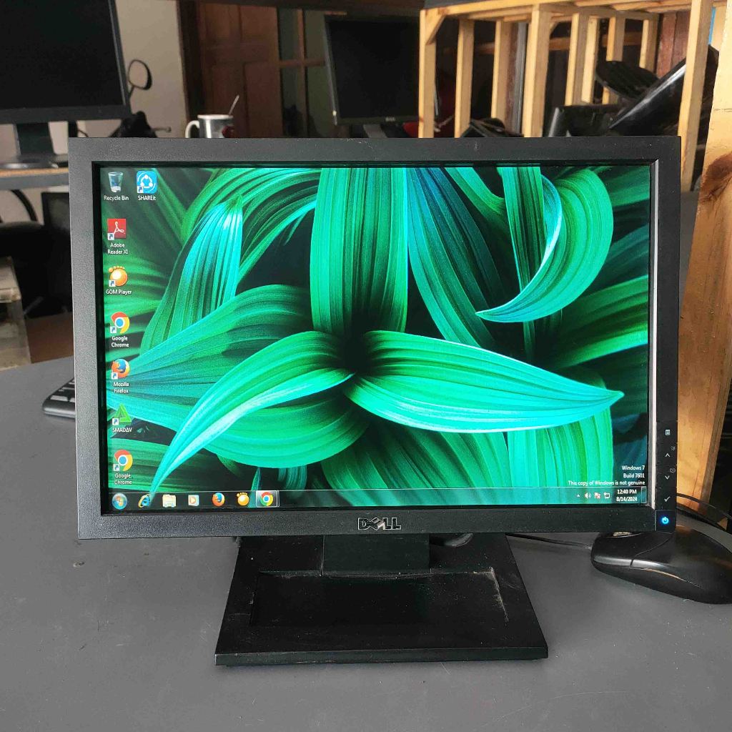 Jual Monitor Lcd Merk Dell Ukuran Layar 16 Inch Kondisi Normal | Shopee ...