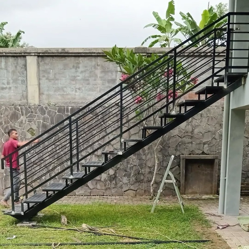 Jual Tangga Rebah Besi Kombinasi Plat Bordes | Shopee Indonesia