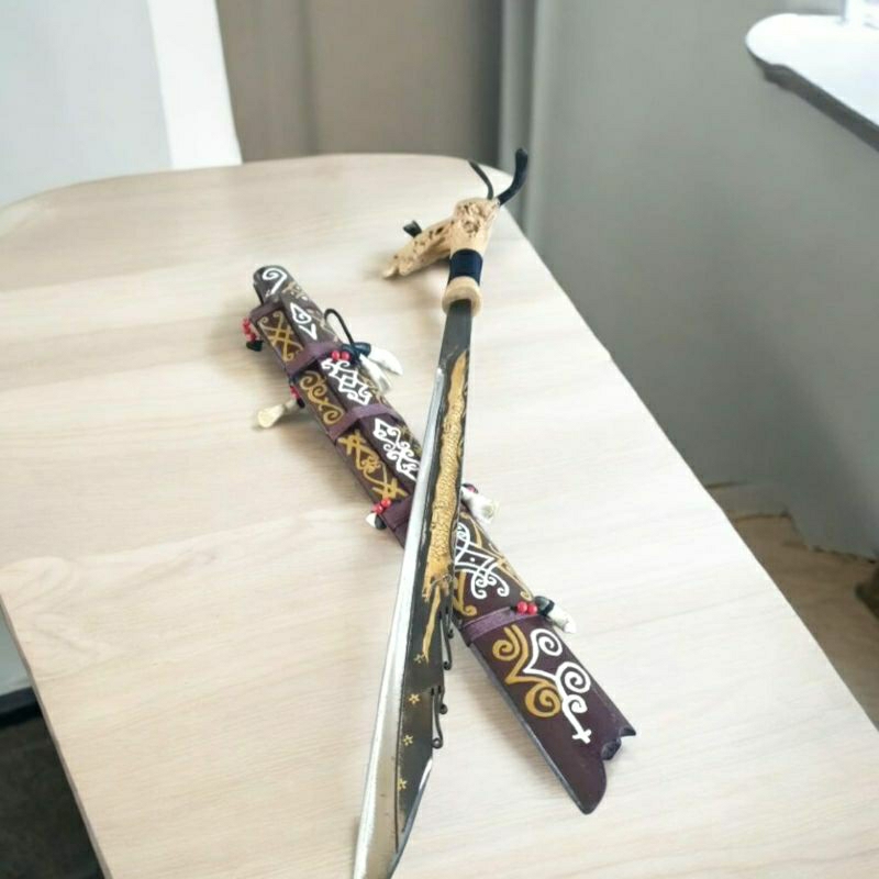 Jual Mandau etnik Dayak mandau coklat Naga timbul 65 cm | Shopee Indonesia