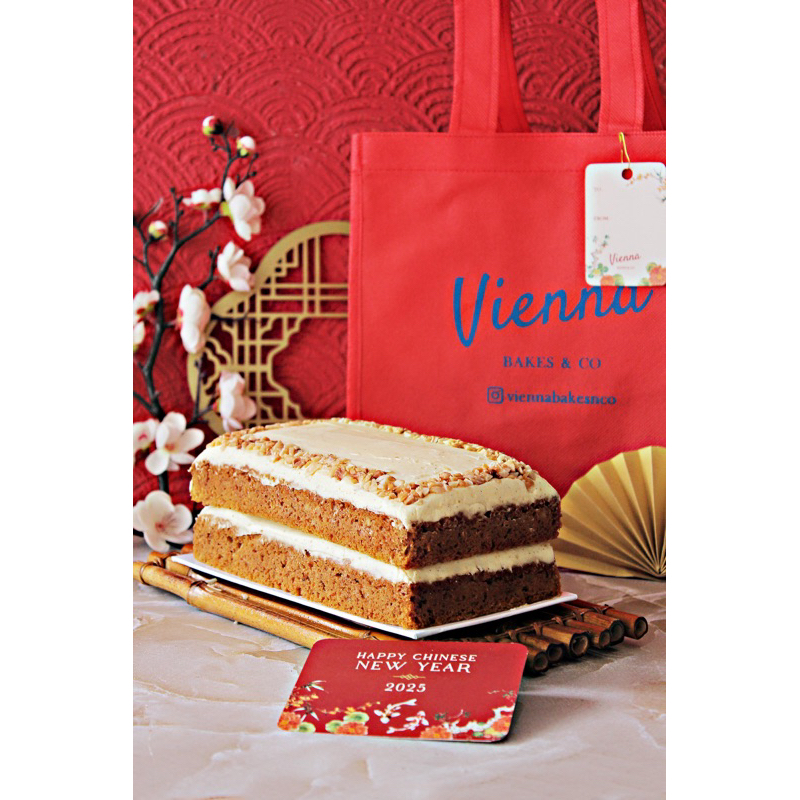 Jual CNY Hamper - Carrot Cake Vienna | Shopee Indonesia
