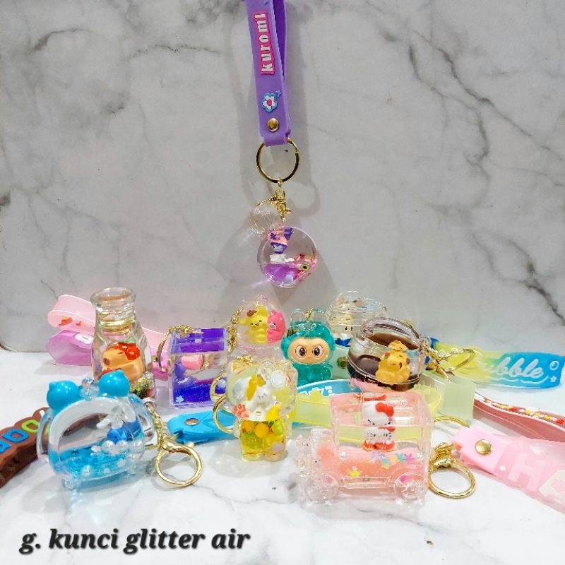Jual gantungan kunci air bentuk campur / gantungan kunci glitter air ...
