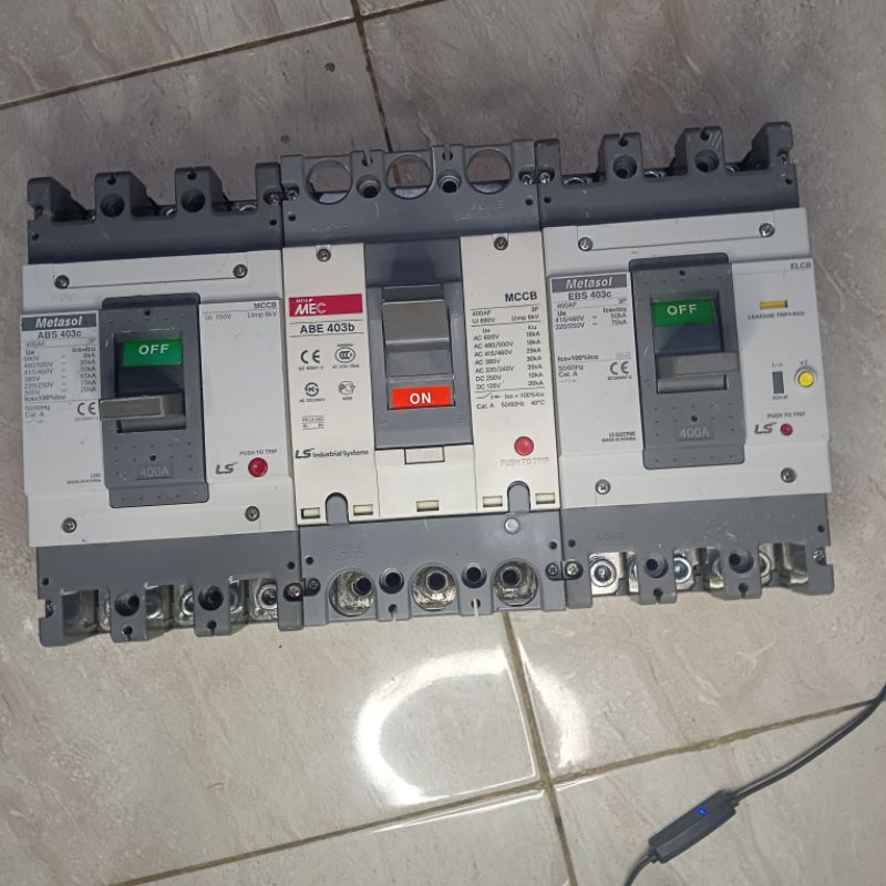 Jual MCCB LS. 300A.350A.400A.+.ELCB.400A LS BARANG masih bagus mulus ...