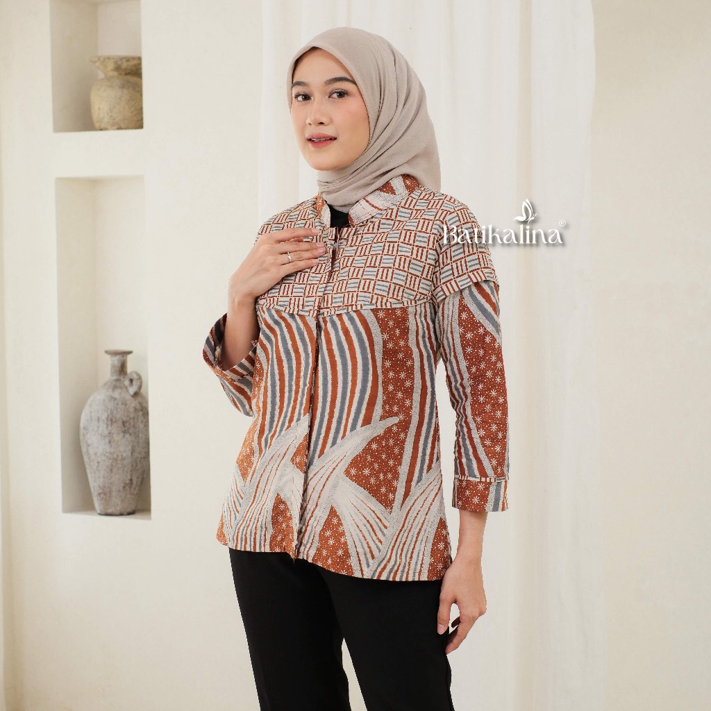 Jual Baju Batik Wanita Modern Atasan Blouse Batik Kerja Kantor Wanita | Shopee Indonesia