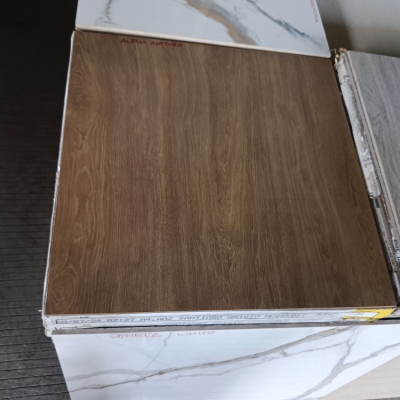 Jual Granit lantai 60x60 motif kayu Alfin natural | Shopee Indonesia