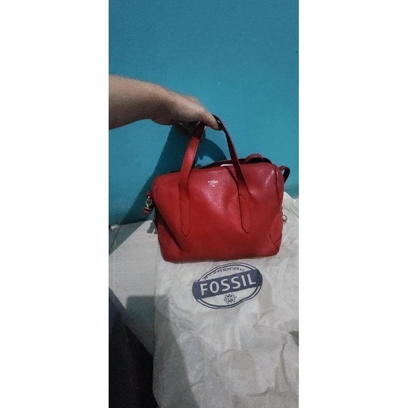 Jual tas fossiil merah authentic | Shopee Indonesia