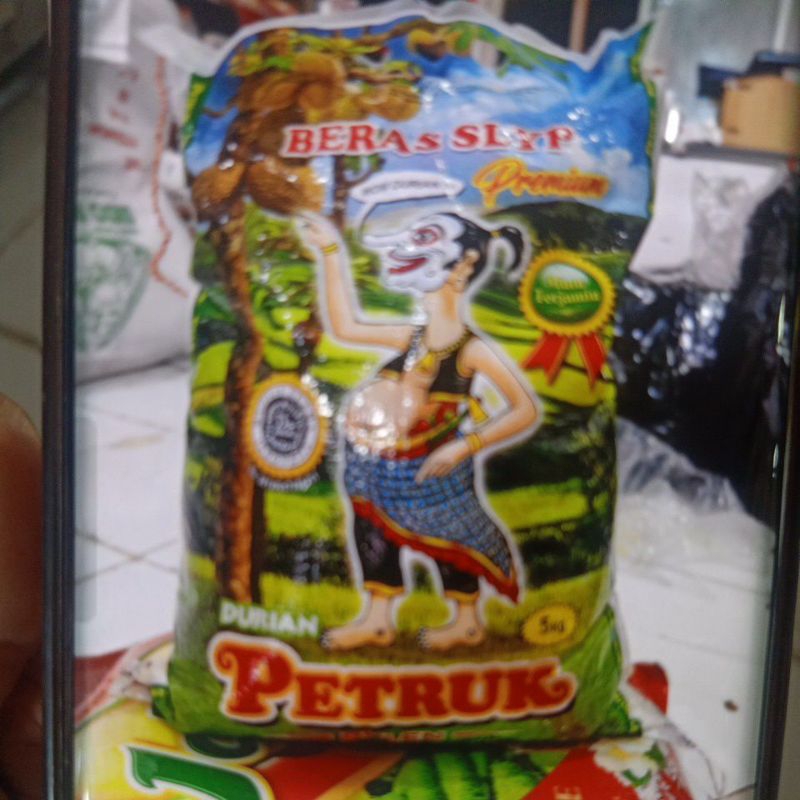 Jual Beras cap merek Petruk 5 kg | Shopee Indonesia