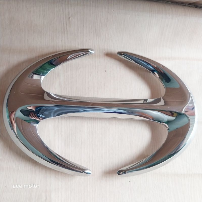 Jual emblem logo H hino ranger dutro hino besar chrome ukuran 28x18,5cm ...