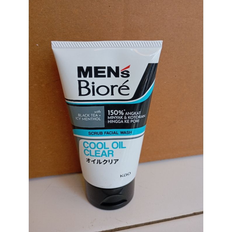 Jual Men's Biore Scrub Facial Wash Cool Oil Clear Kao | Shopee Indonesia