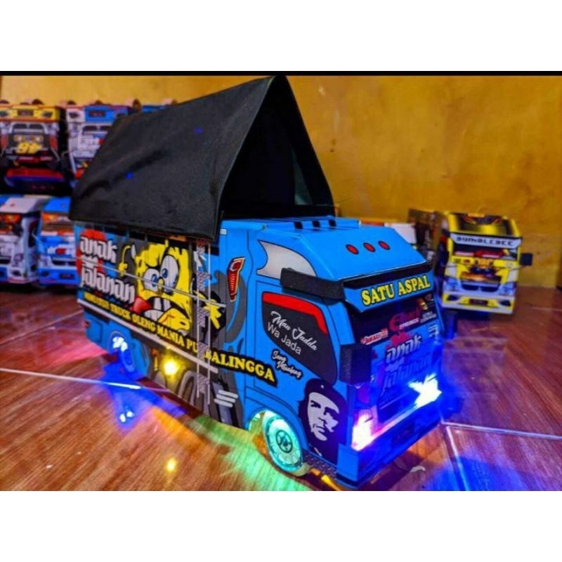 Jual miniatur truk oleng /truk oleng murah /truck oleng terbaik full variasi lampu terpal ...