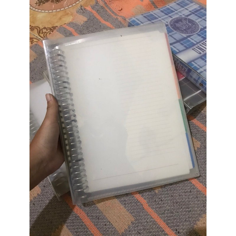 Jual PRELOVED BINDER TRANSPARAN UKURAN B5/ A5 | Shopee Indonesia