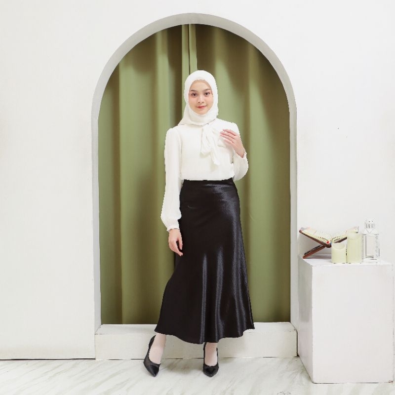 Jual [JENN&ROSE] Rok Satin Arletta Motif Abstrak Shimmer Premium Tebal ...