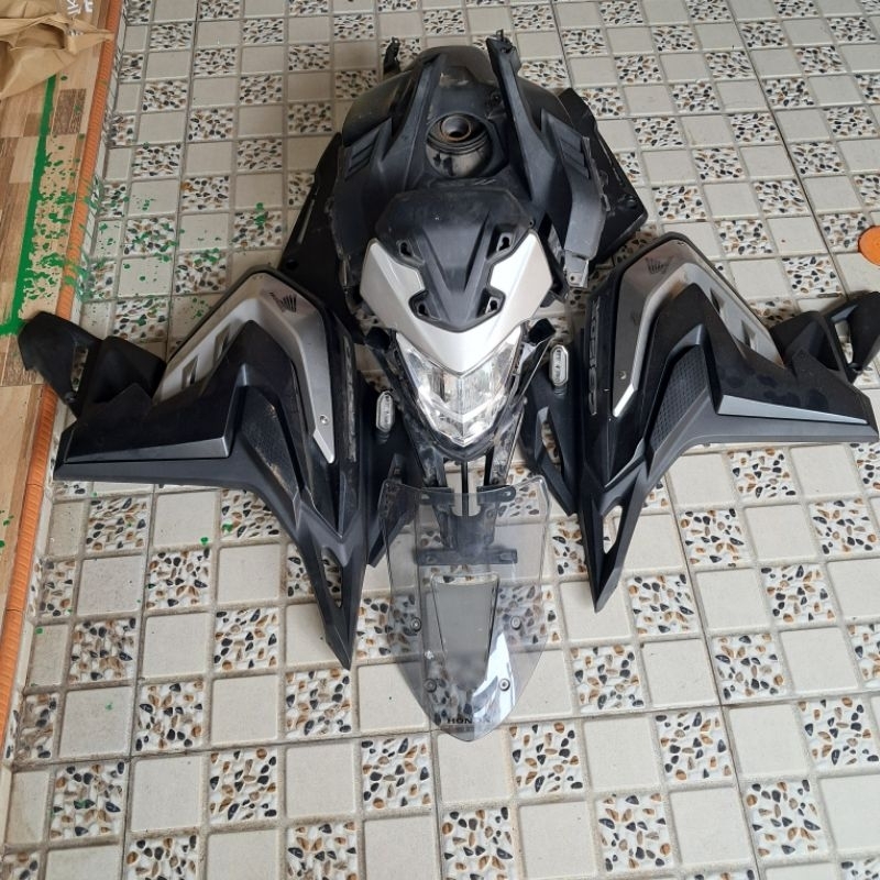 Jual body set depan cb150X original mulus | Shopee Indonesia