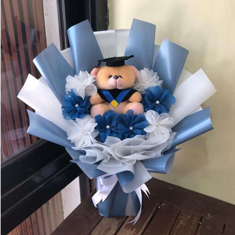 Jual buket klasik medium graduation / buket boneka wisuda / buket murah ...