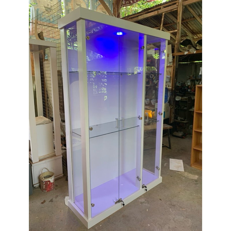 Jual Lemari Kaca display piala 3 Pintu / Lemari display Kaca / Lemari ...