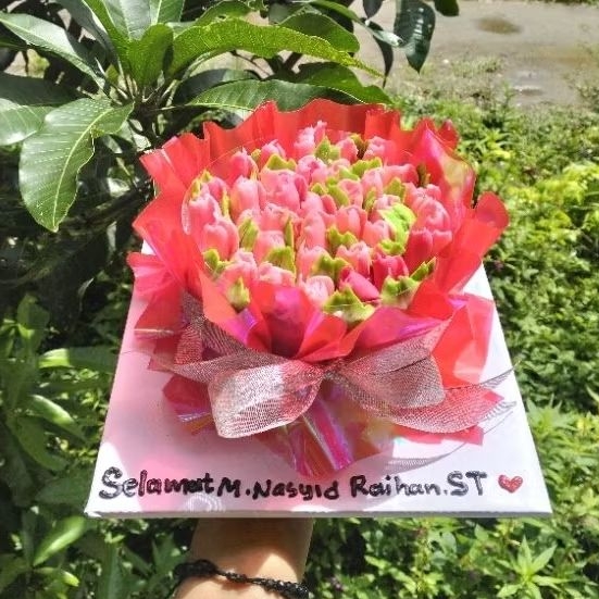 Jual CAKE ULTAH BUKET BUNGA ( DIAMETER 14) BISA DADAKAN | Shopee Indonesia