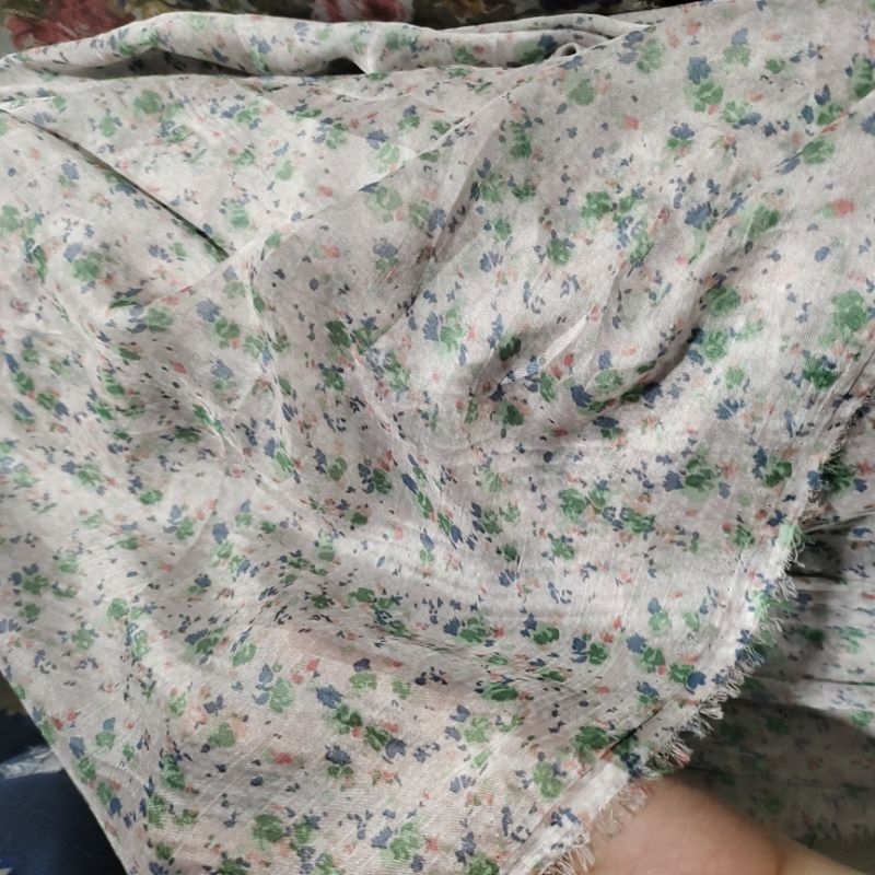 Jual Kain katun silky - bahan cotton premium - silky motif - bahan ...