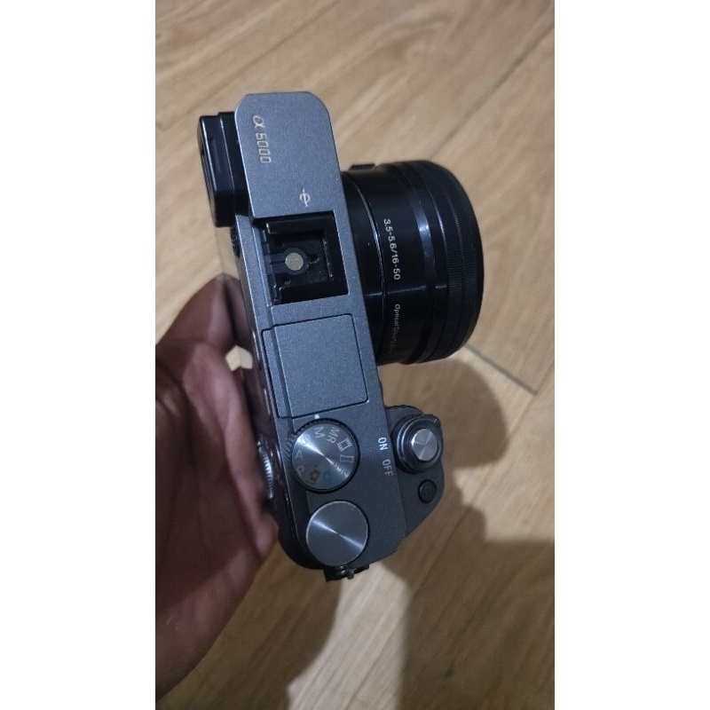 Jual sony grey a6000 sc 9xxx masih kecil kondisi normal | Shopee Indonesia