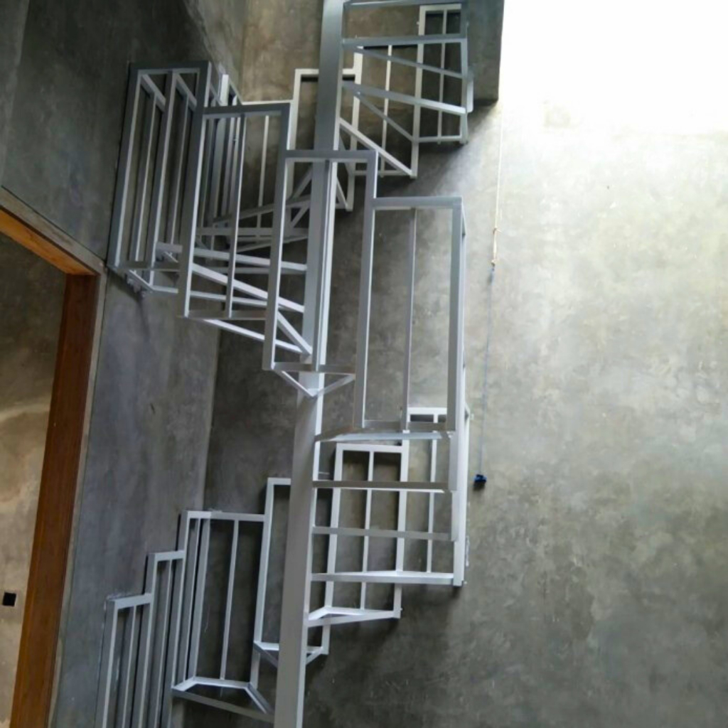 Jual Tangga putar trap plat besi minimalis terpasang surabaya | Shopee ...