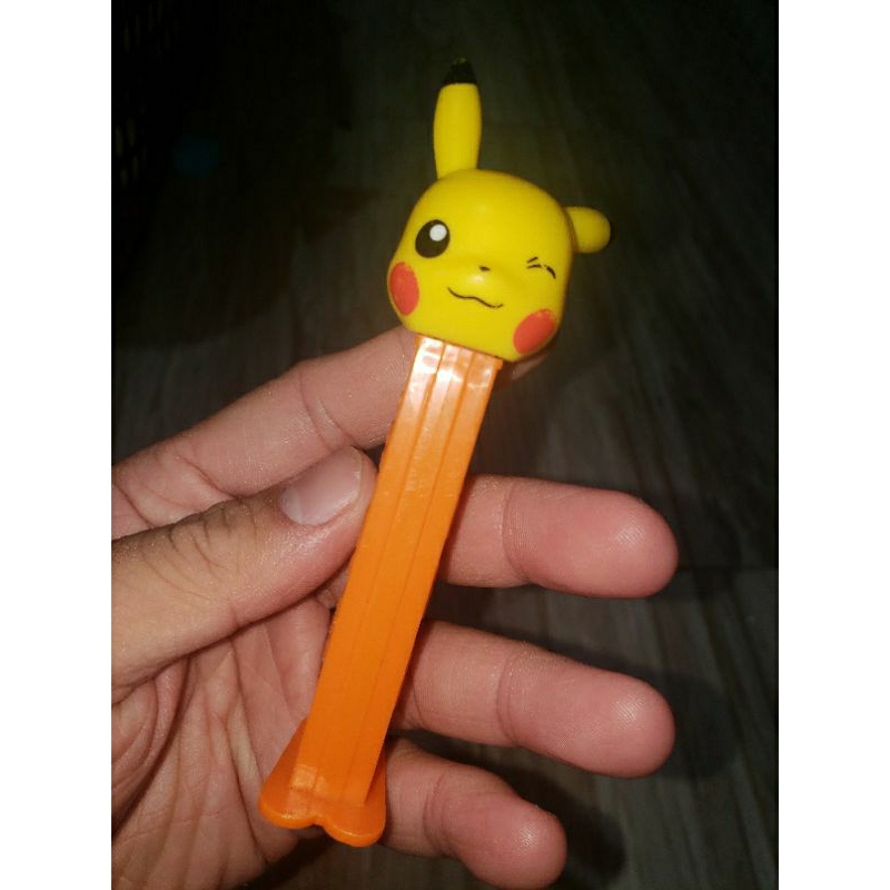 Jual JUALAN MAINAN STICK STIK DISPENSER TEMPAT WADAH PERMEN CANDY PEZ ...