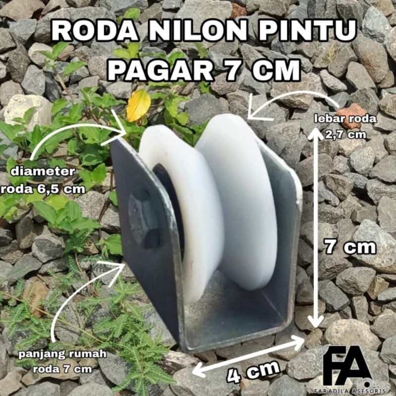 Jual Roda nilon pintu pagar besi ukuran 7cm gebyog/garasi/bagasi/tralis ...