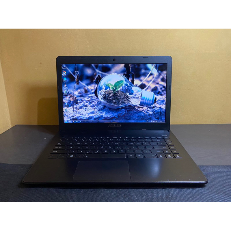 Jual LAPTOP ASUS X401U 2GB RAM 320GB HDD 14inch BEKAS SIAP PAKAI ...