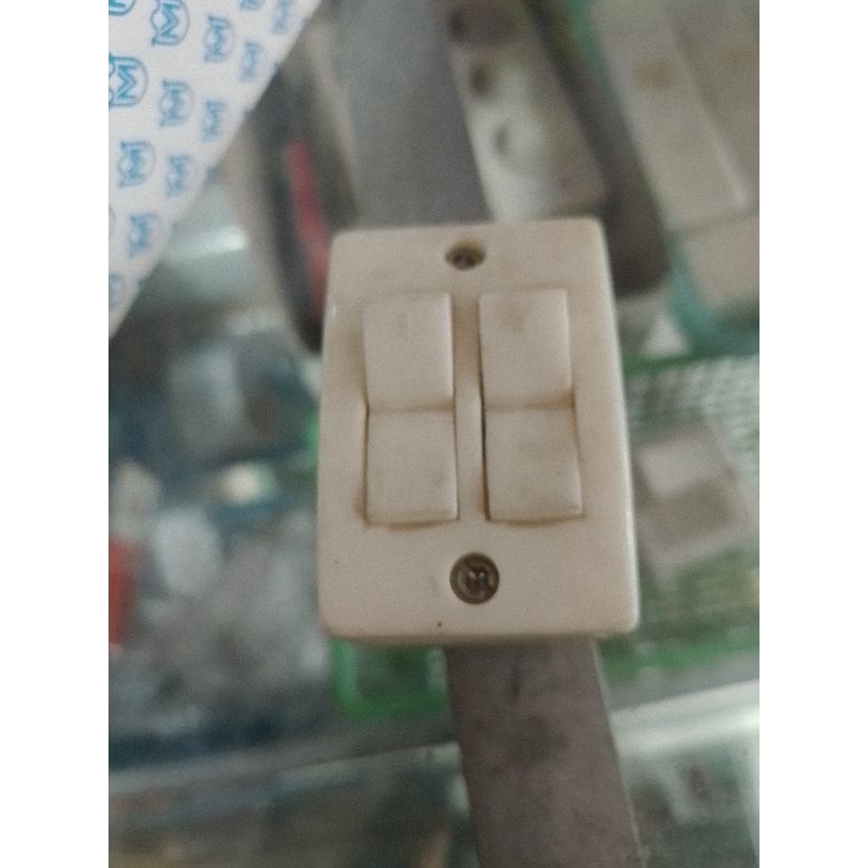 Jual Saklar Seri Ganda Persegi Timbul Voltama OB | Shopee Indonesia