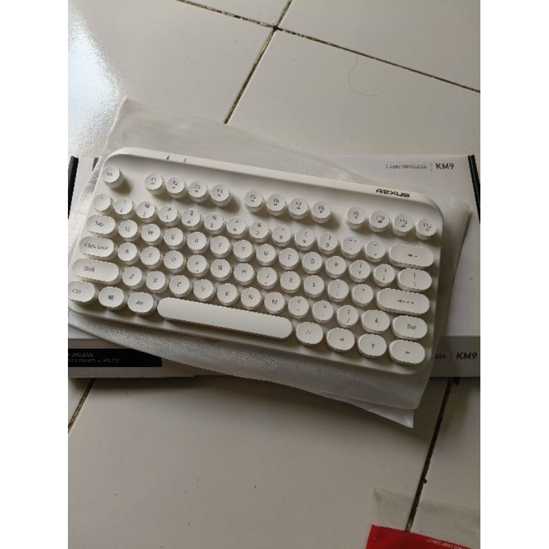 Jual Rexus Keyboard Mouse Wireless KM9 Combo | Shopee Indonesia
