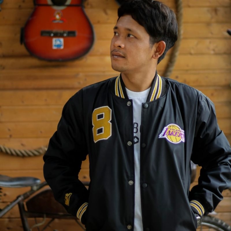 Jual Jaket Varsity Baseball Pria Hitam Laker's 8 Full Bordir Casual ...